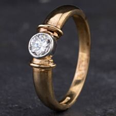 Pre-Owned Engagement Ring Collection - thejewelhut.co.uk
