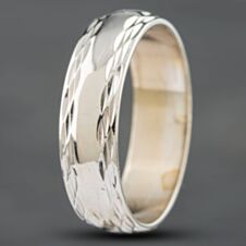 Pre-Owned Wedding Ring Collection - thejewelhut.co.uk