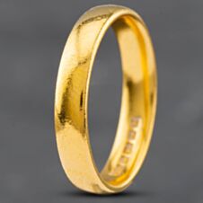 Pre-Owned Wedding Ring Collection - thejewelhut.co.uk