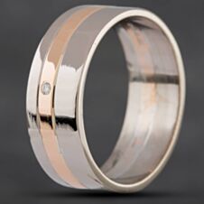Pre-Owned Wedding Ring Collection - thejewelhut.co.uk